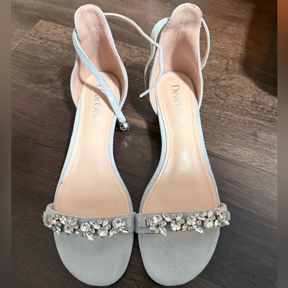 dearfoams | Shoes | Womens Silver Embellished Sandals | Poshmark